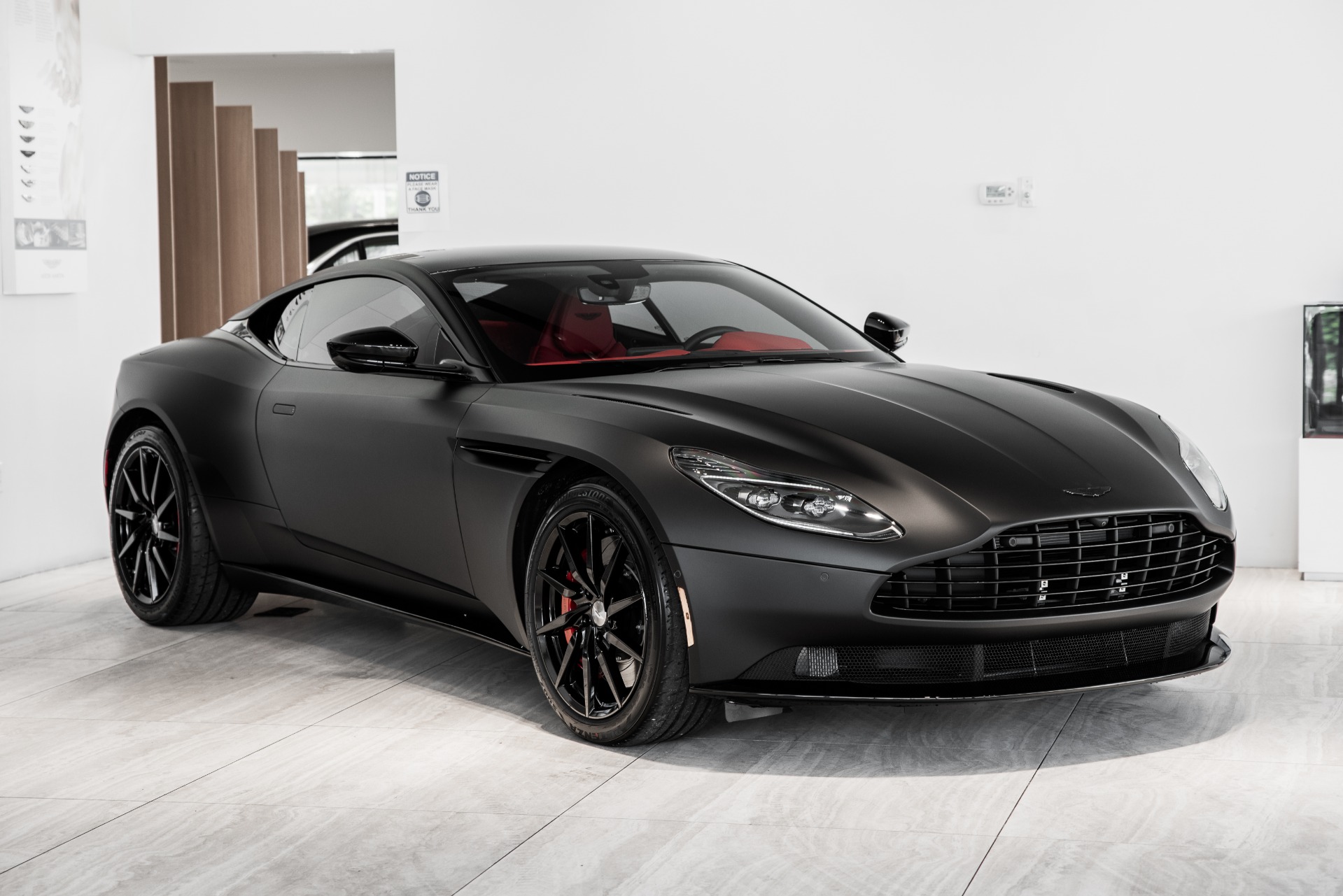 Aston Martin Vanquish Matte Black
