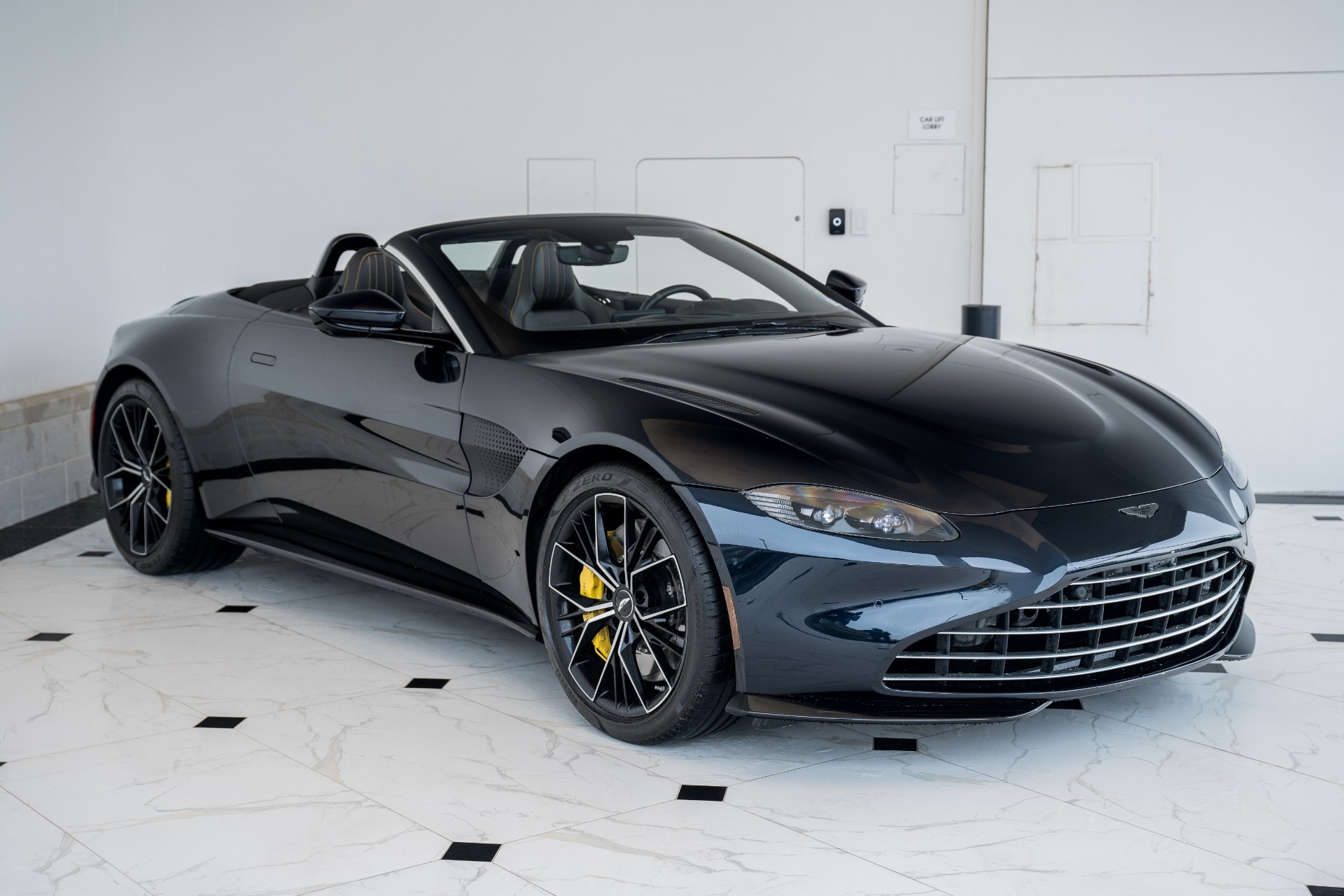Used 2021 Aston Martin Vantage Roadster For Sale (Sold) | Aston Martin ...