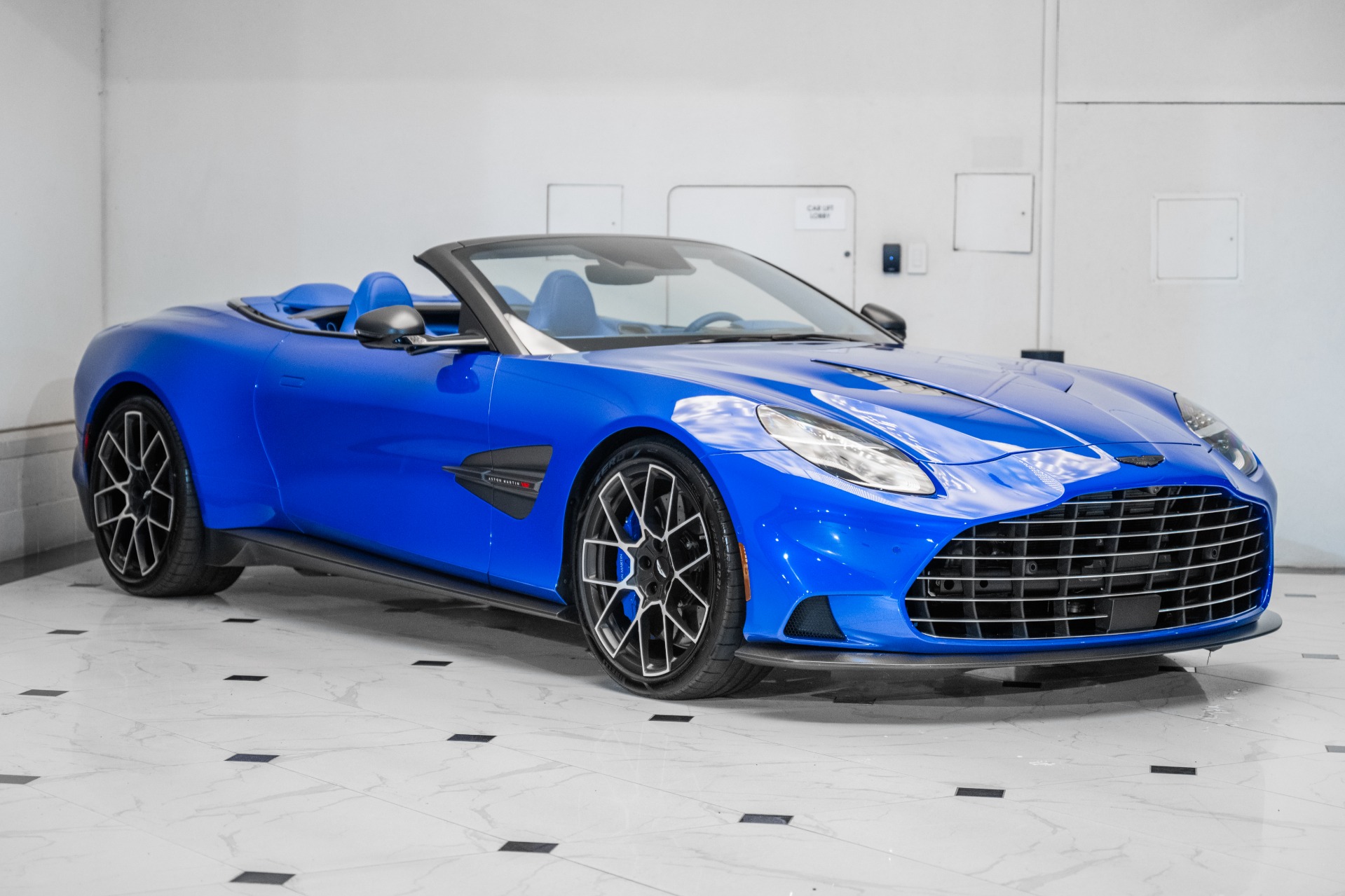 New 2026 Aston Martin Vanquish Volante (CALL TO ORDER) For Sale (Call ...